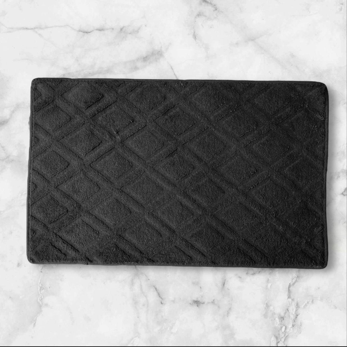 Soft Embossed Bathroom Mat - Diamond Design - 50 x 80 cm – Home Phase