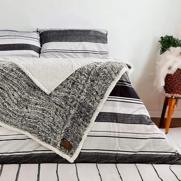 Pierre Cardin Faux Fur Throw 150 x 200cm – Style Phase Home