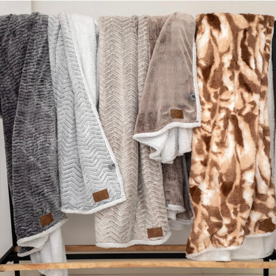 Pierre Cardin Faux Fur Throw 150 x 200cm – Style Phase Home